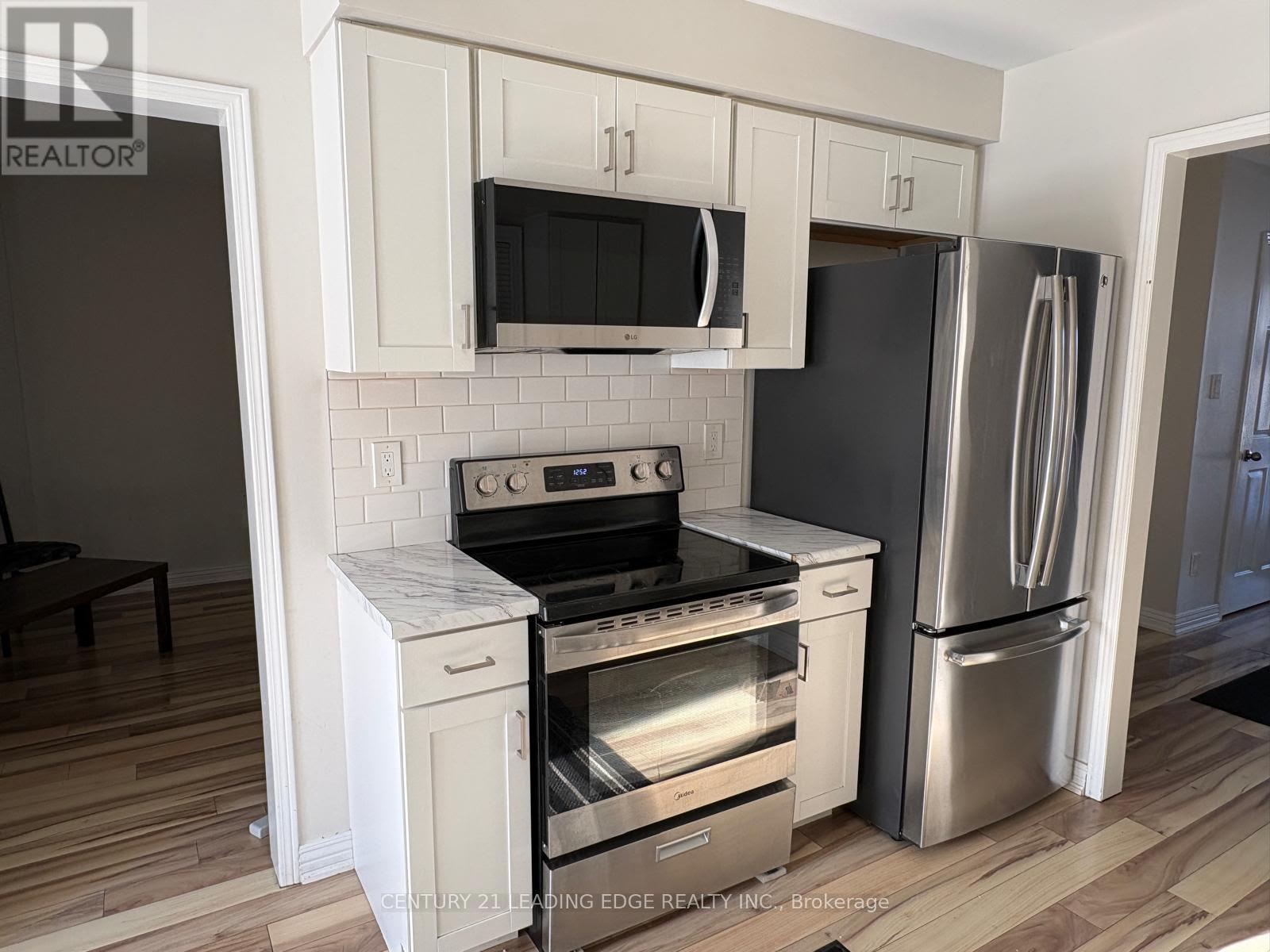 For rent: 23 WINTERBERRY DRIVE, Whitby (Rolling Acres), Ontario L1R1Z2 ...