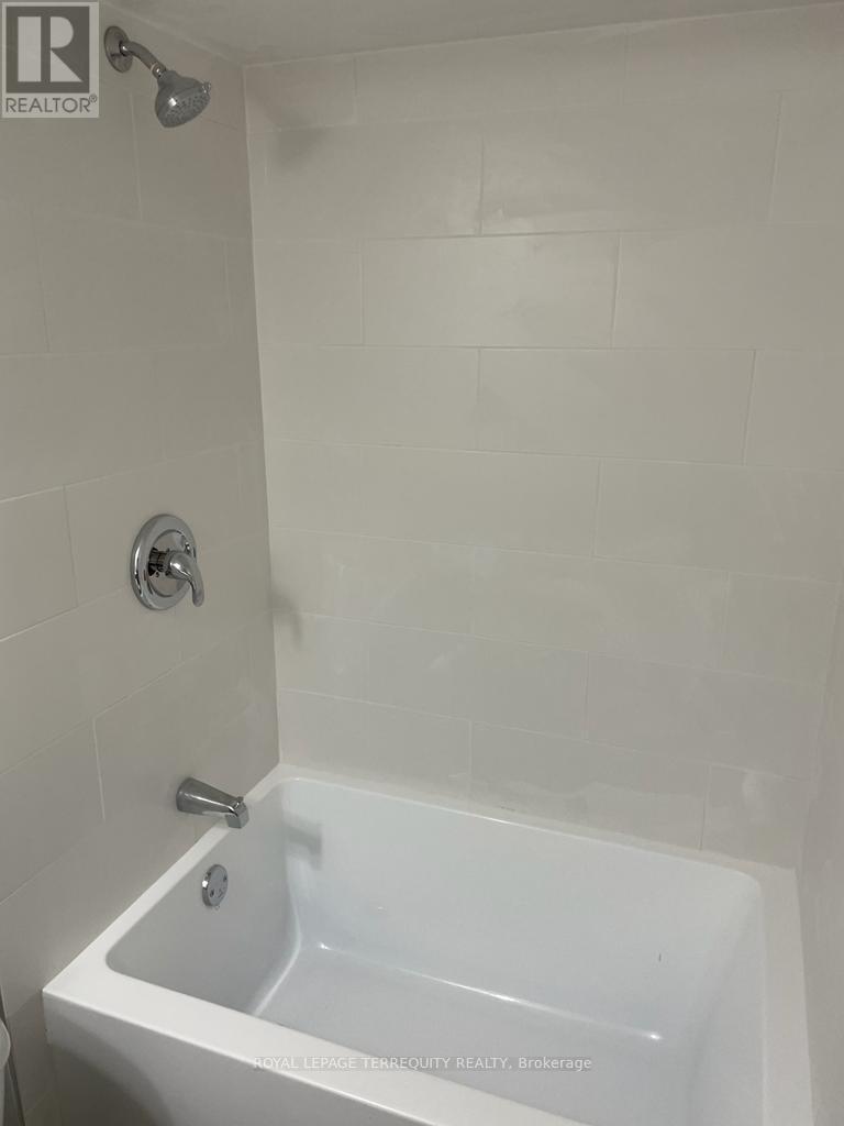 For rent: 3 - 646 LANSDOWNE AVENUE, Toronto (Little Portugal), Ontario ...