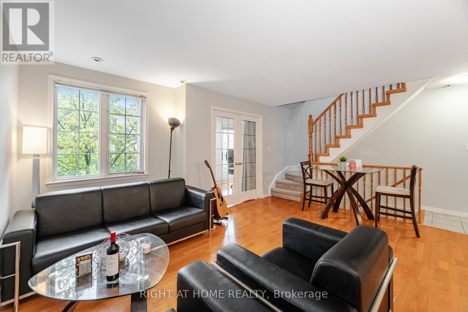 À vendre : B18 - 108 FINCH AVENUE W, Toronto (Newtonbrook West ...