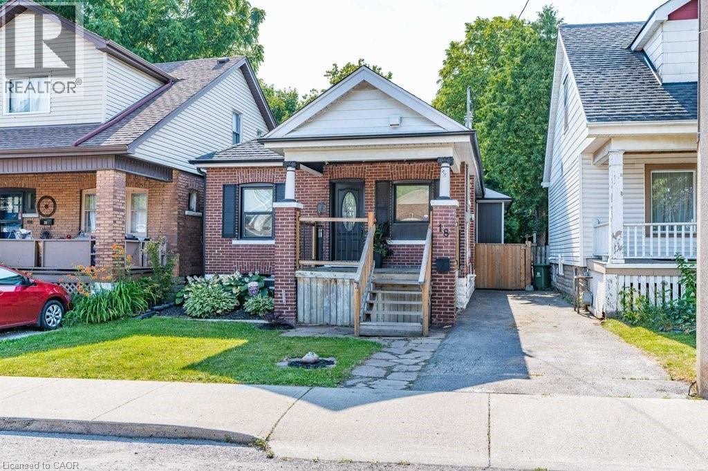 For sale: 18 PARK Row N, Hamilton, Ontario L8H4E4 - 40793145 | REALTOR.ca