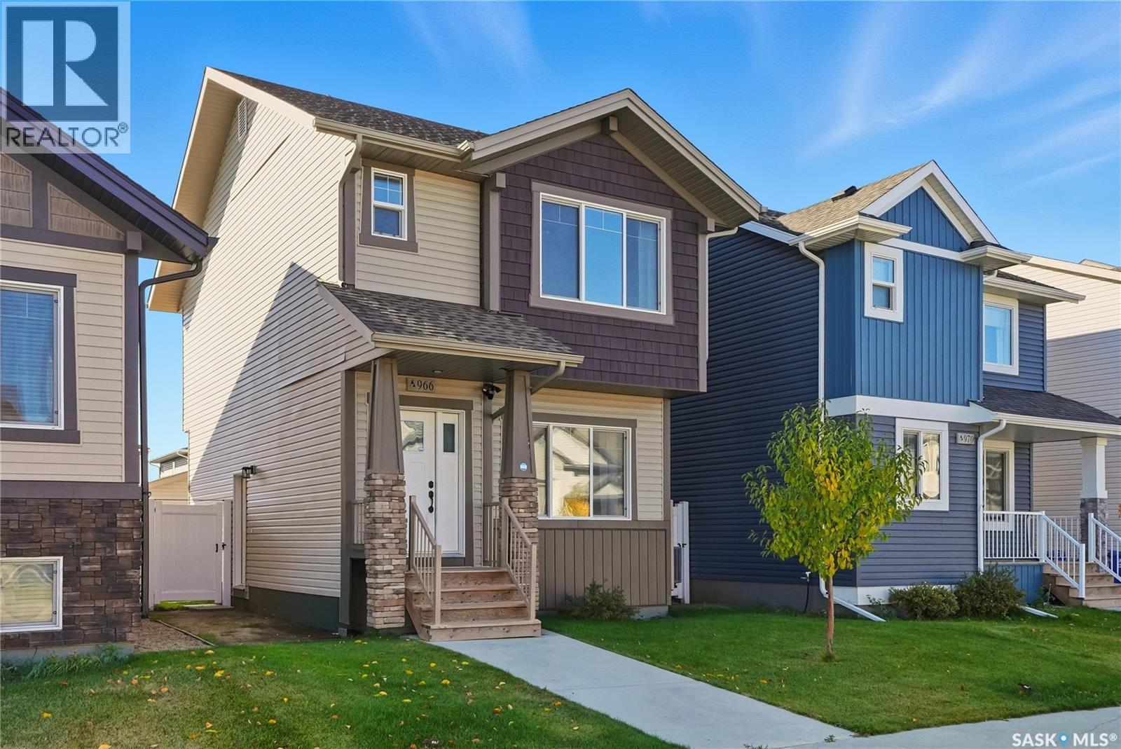 For sale: 966 McFaull MANOR, Saskatoon, Saskatchewan S7V0S6 - SK026330 ...