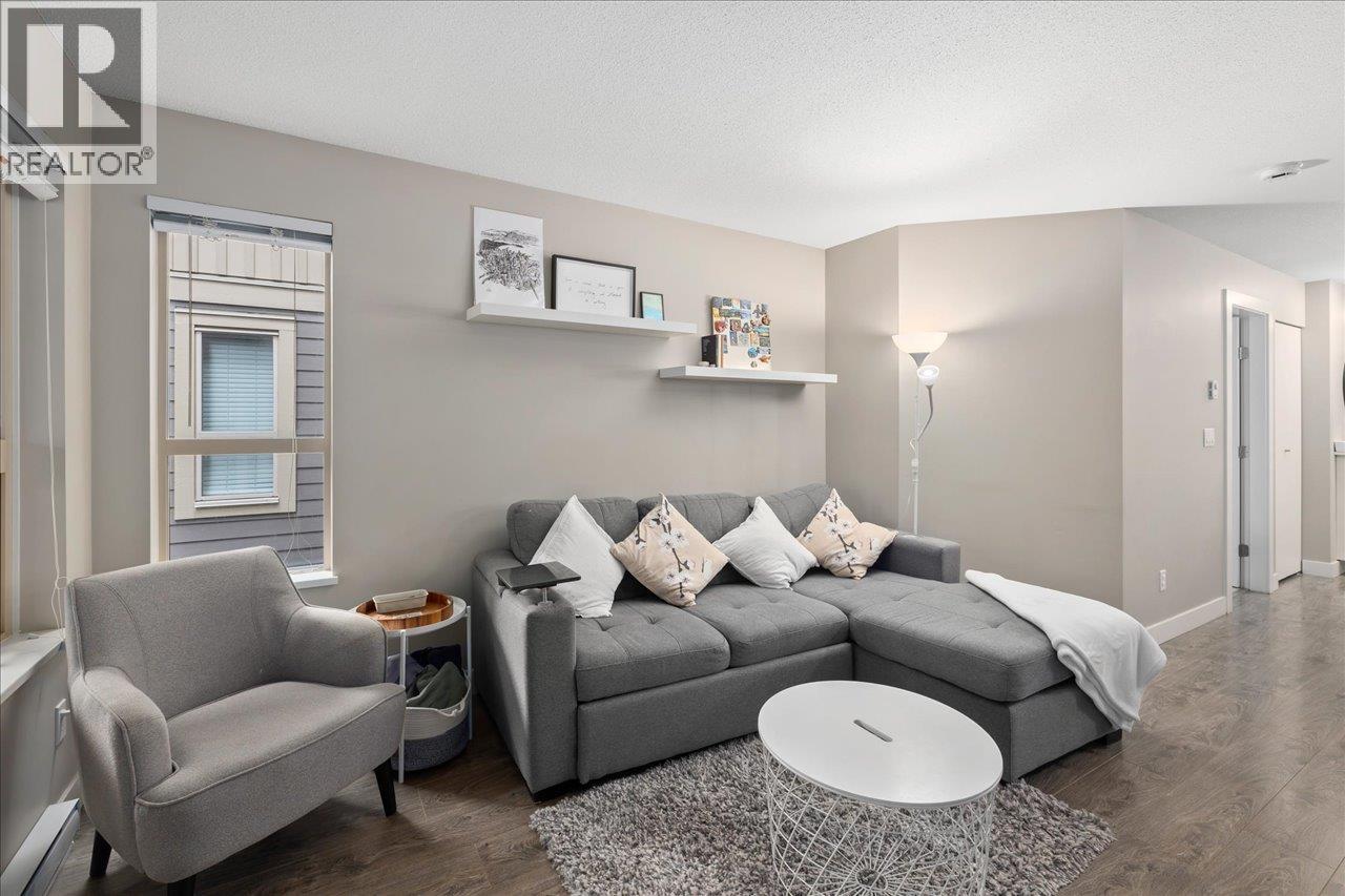For sale: 316 7131 STRIDE AVENUE, Burnaby, British Columbia V3N0E3 ...