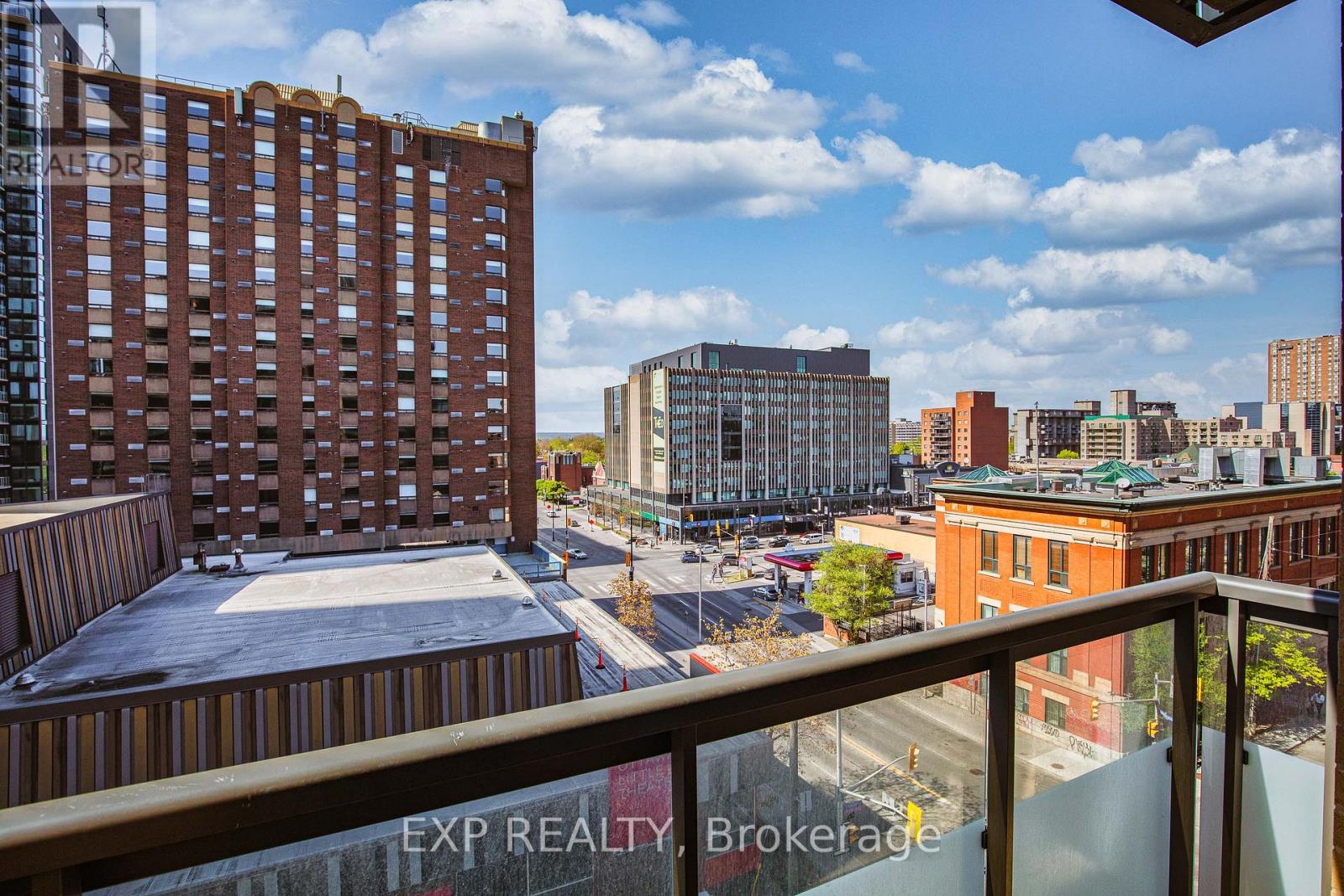 À vendre : 612 - 238 BESSERER STREET, Ottawa, Ontario K1N6B1 ...