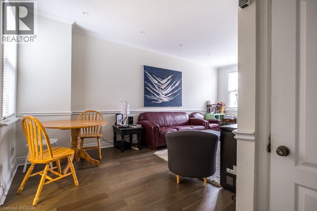 À vendre : 109 ROYAL Avenue, Hamilton, Ontario L8S2C6 - 40796725 ...