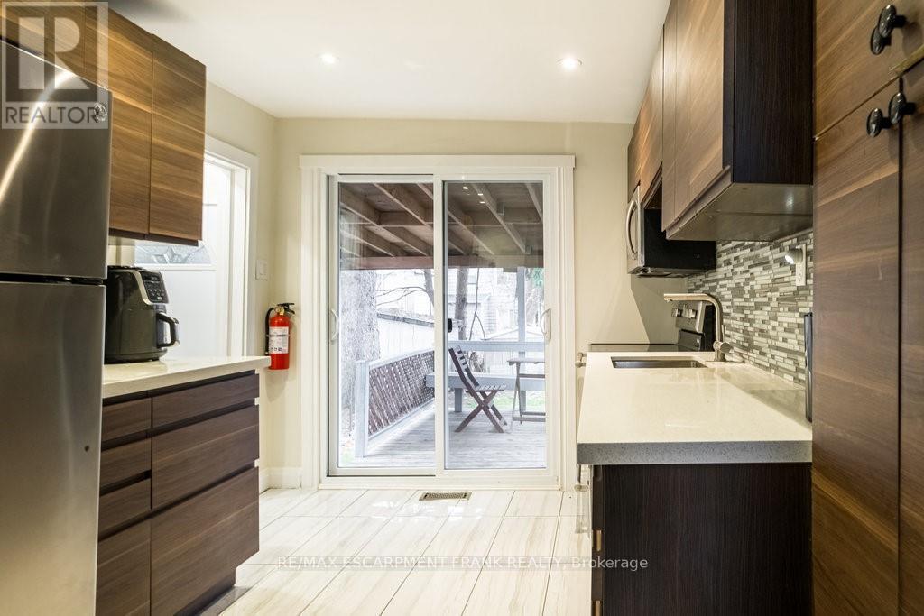 À vendre : 109 ROYAL AVENUE, Hamilton (Ainslie Wood), Ontario L8S2C6 ...