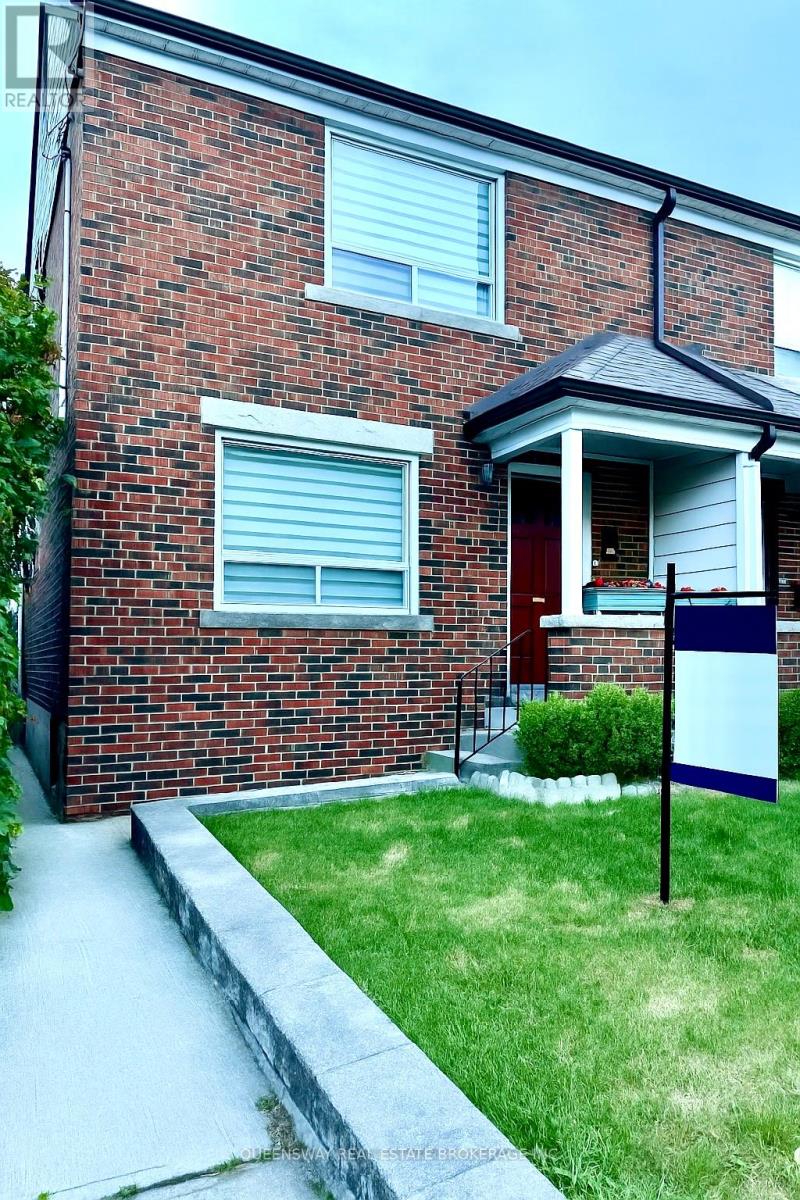 À vendre : 420 JANE STREET, Toronto (Lambton Baby Point), Ontario ...