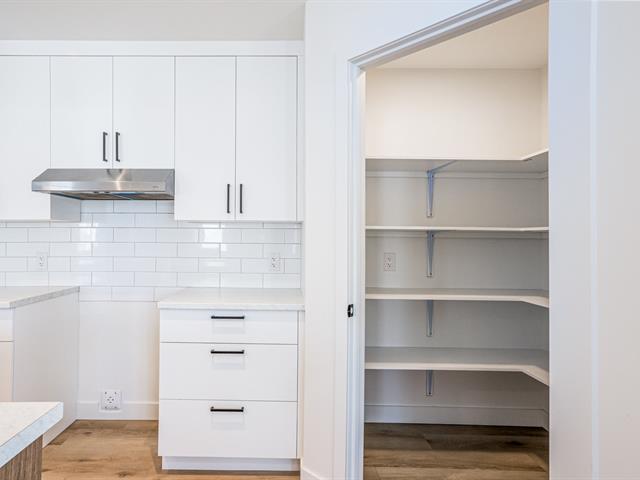 À louer : 80 Rue Ernest-Provencher, #3, East Angus, Québec J0B1R0 ...