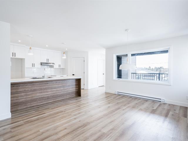 À louer : 80 Rue Ernest-Provencher, #3, East Angus, Québec J0B1R0 ...