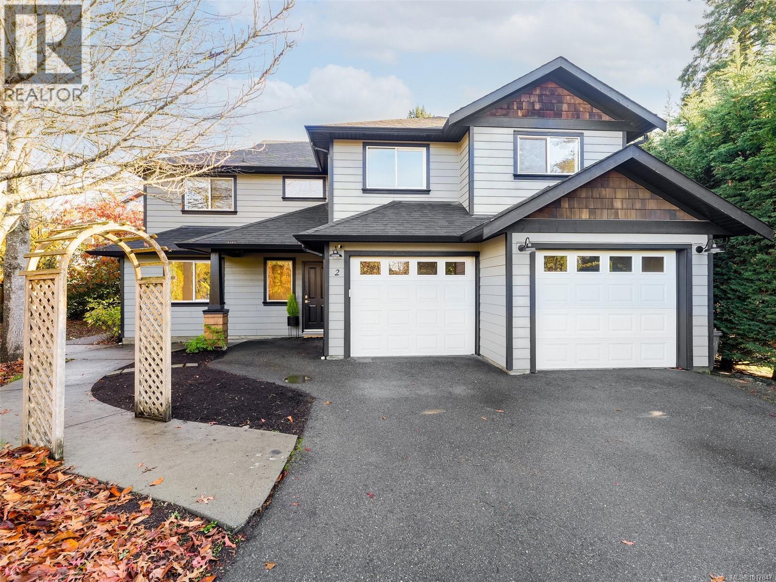 À vendre : 2 Game Rd, View Royal, Colombie-Britannique V8Z7Y7 - 1017847 ...