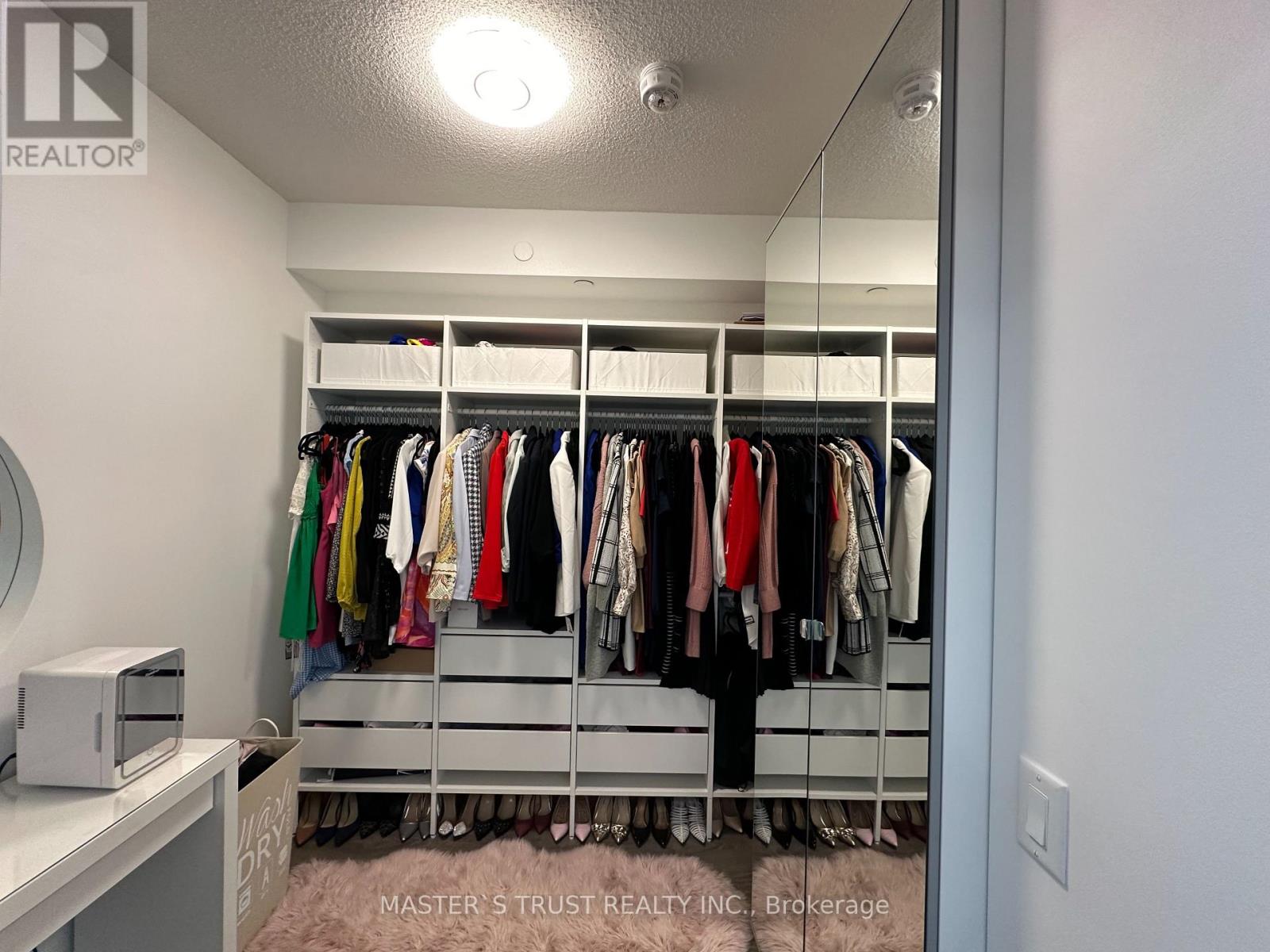 For rent: 1901 - 32 FOREST MANOR ROAD, Toronto (Henry Farm), Ontario ...