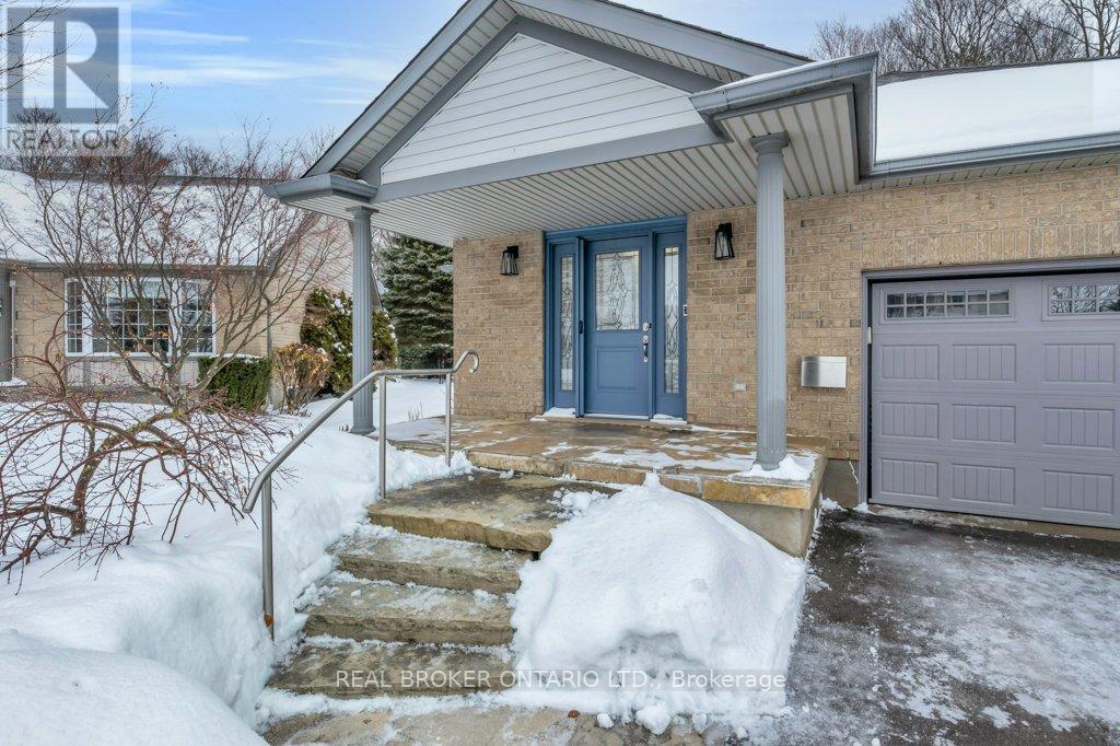 For sale: 13 BURLWOOD DRIVE, Woolwich, Ontario N3B3L2 - X12676880 ...