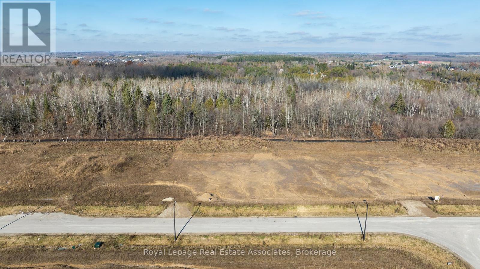 À vendre : 16 PRIVATE BERRY DRIVE, Amaranth, Ontario L9V3T8 - X12677120 ...