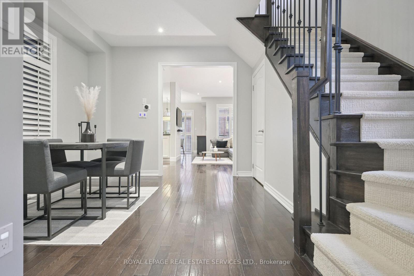 À vendre : 2057 FIDDLERS WAY, Oakville (WM Westmount), Ontario L6M0M4 ...