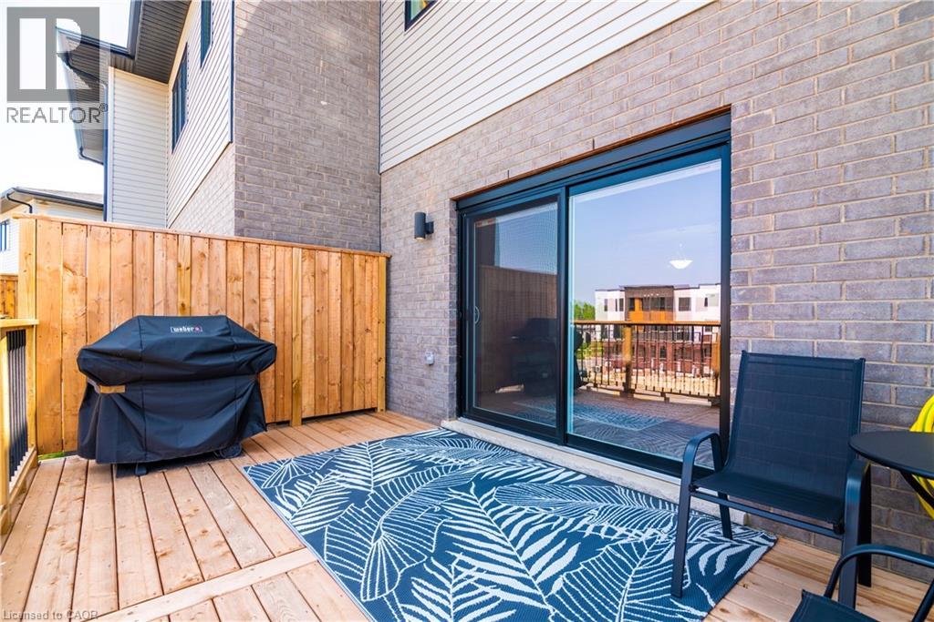 For rent: 939 ROBERT FERRIE Drive, Kitchener, Ontario N2R1P2 - 40796809 ...