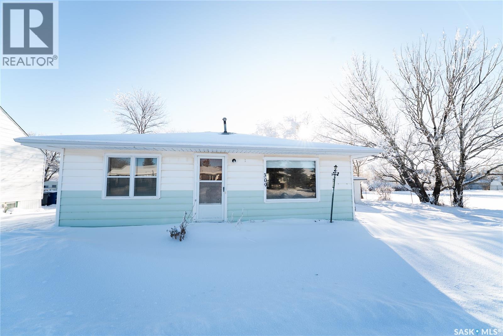 309 Garfield AVENUE, Hanley, Saskatchewan S0G2E0 | REALTOR.ca