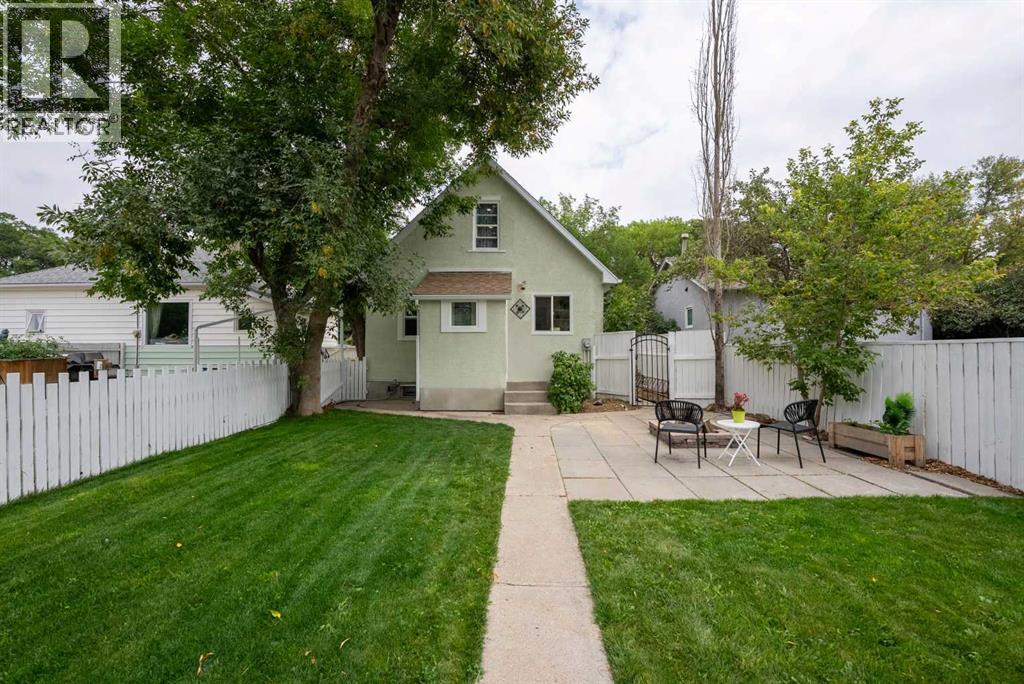 À vendre : 742 12C Street N, Lethbridge, Alberta T1H2N7 - A2277511 ...