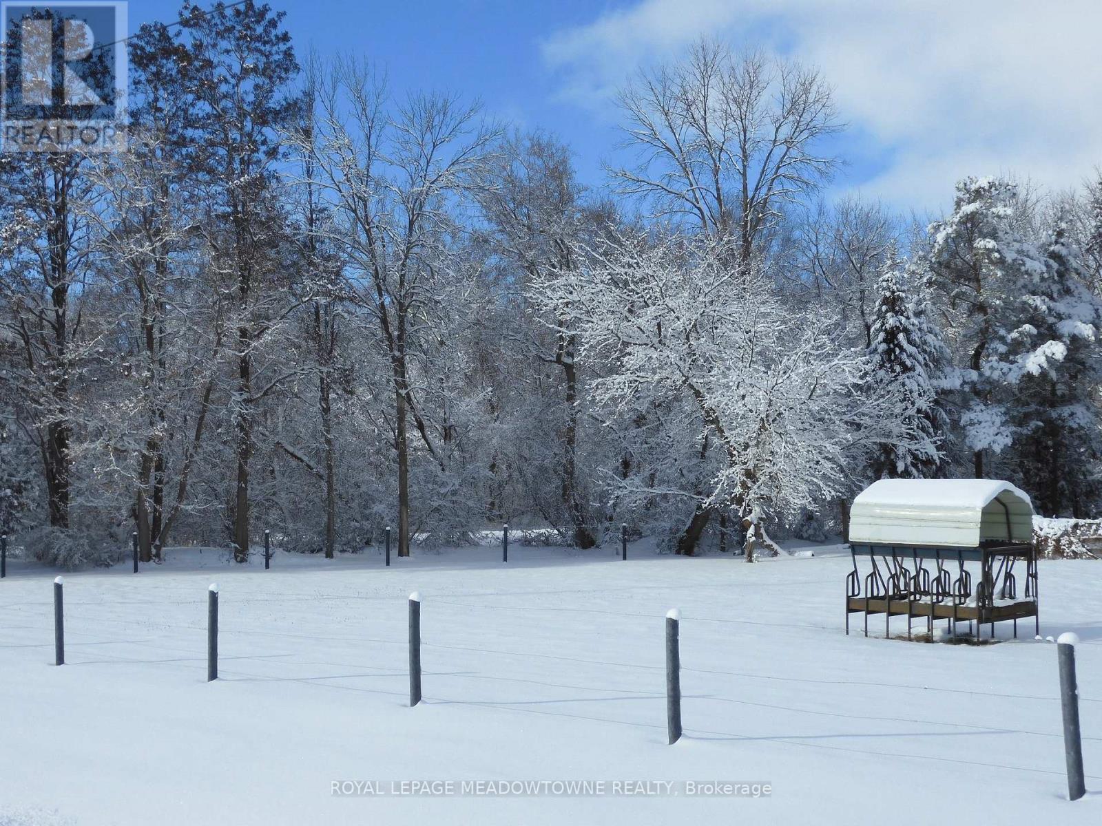 For sale: 6824 10TH LINE, New Tecumseth (Beeton), Ontario L0G1A0 ...