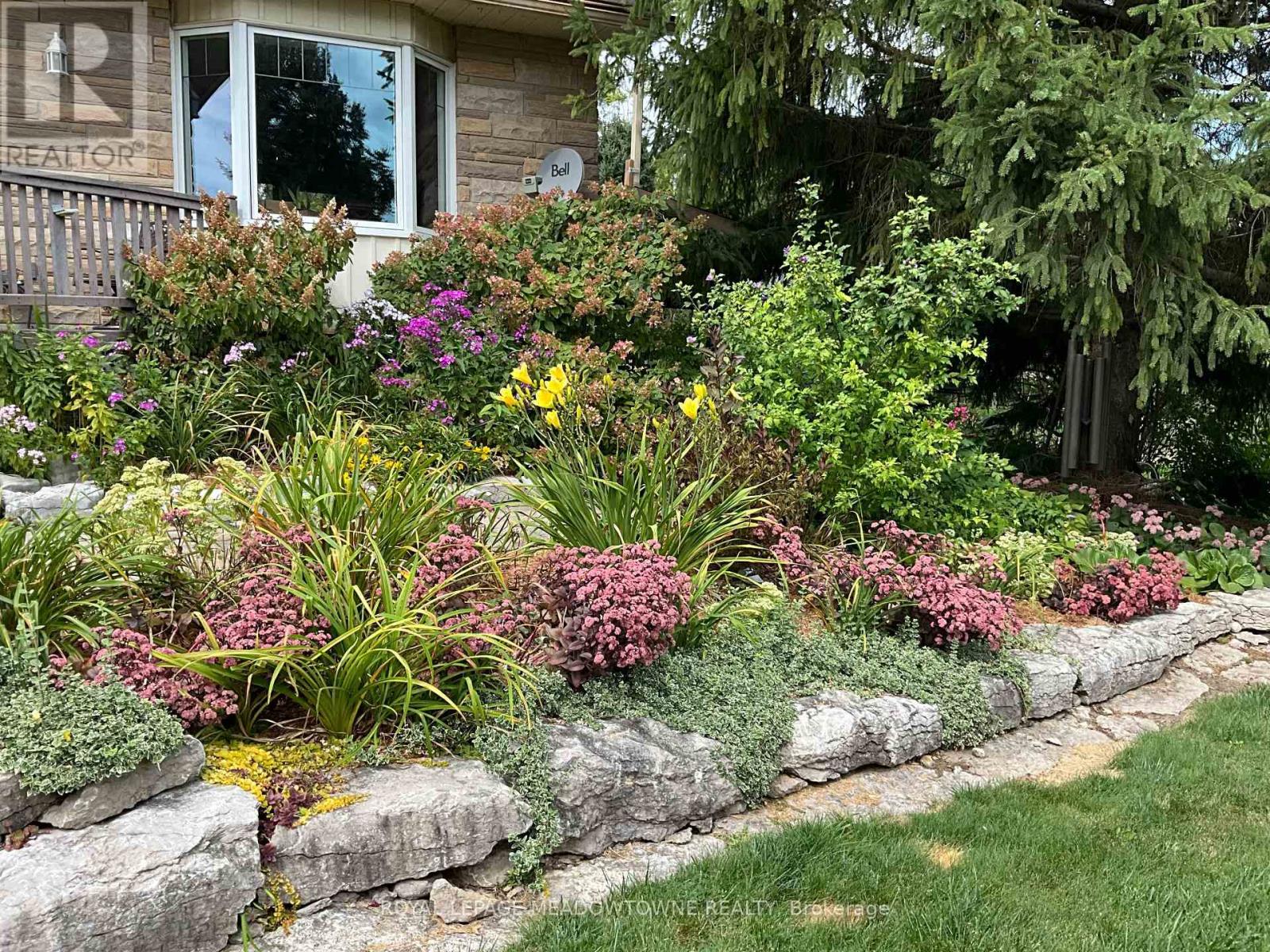 For sale: 6824 10TH LINE, New Tecumseth (Beeton), Ontario L0G1A0 ...