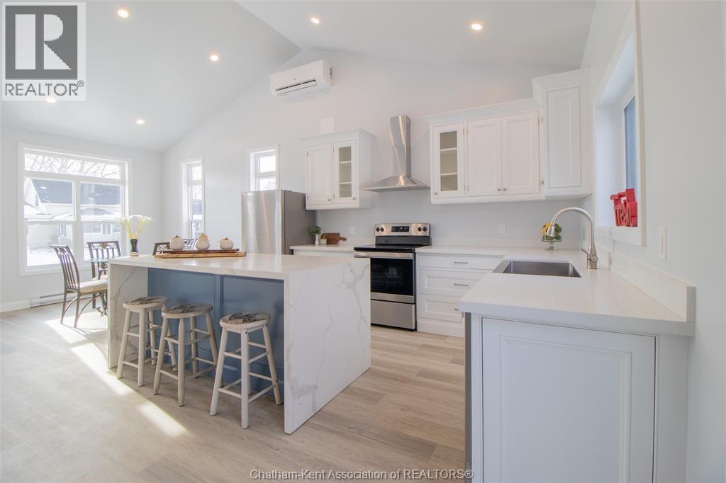 For sale: 454 Trerice STREET, Dresden, Ontario N0P1M0 - 26000239 ...