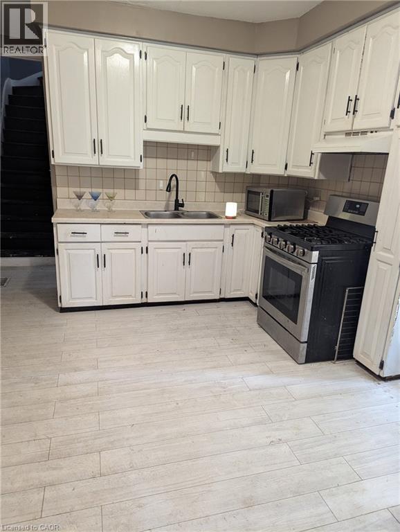 For sale: 151 GIBSON Avenue, Hamilton, Ontario L8L6J8 - 40797773 ...