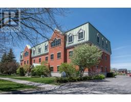 À louer : 250 - 55 WATER STREET W, Cornwall, Ontario K6J1A1 - X12687282 ...