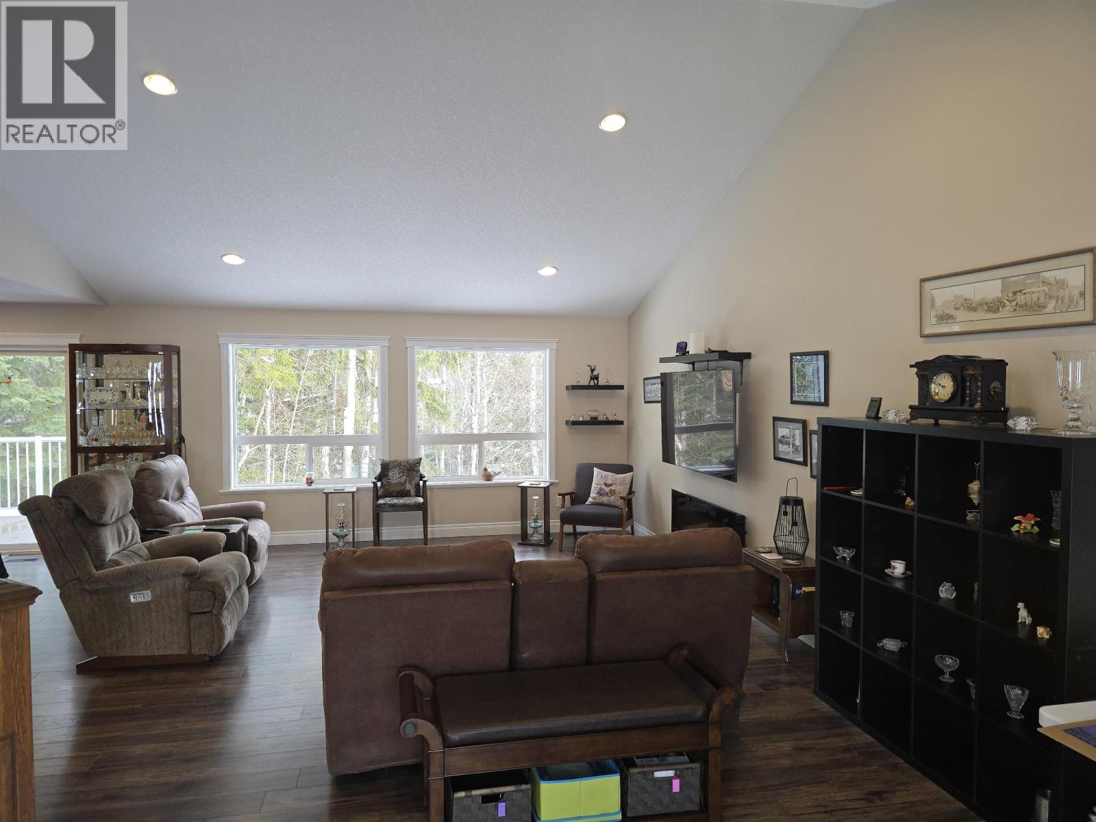 For sale: 2866 GREENFOREST CRESCENT, Prince George, British Columbia ...