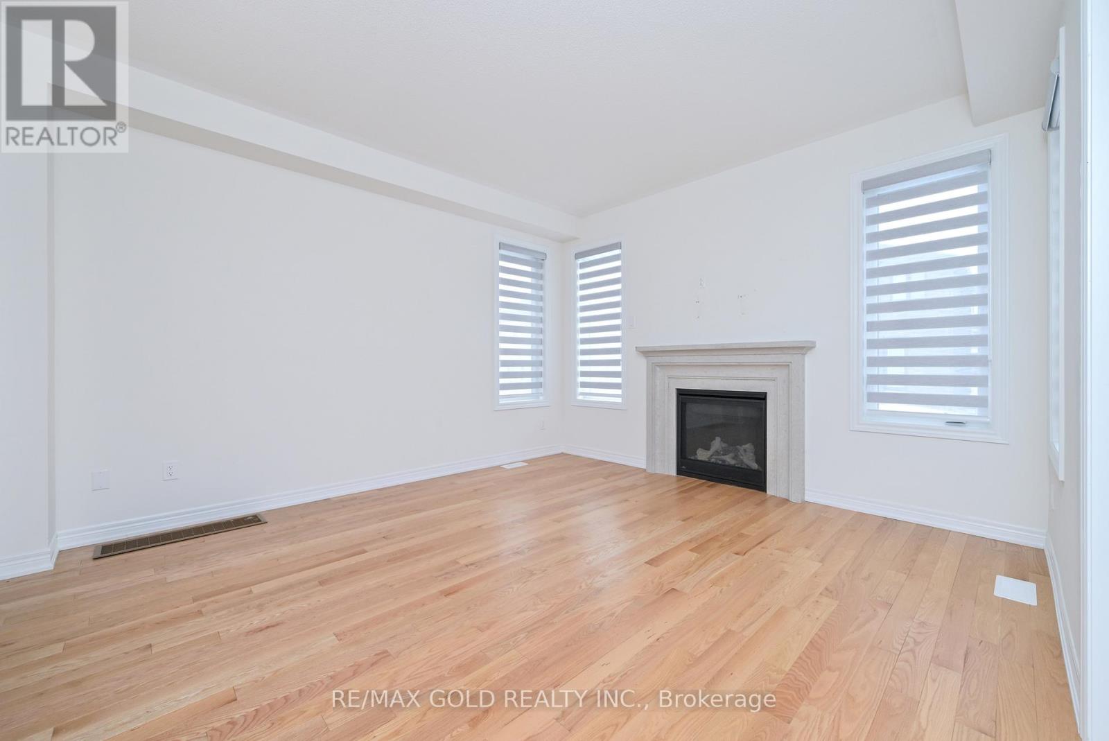 For sale: 1345 DAVIS LOOP, Innisfil (Lefroy), Ontario L0L0B1 ...