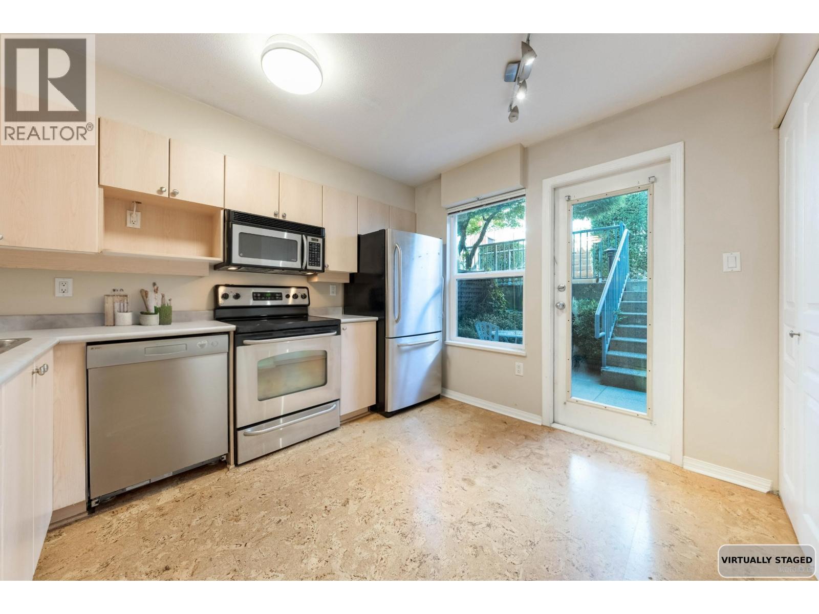 For sale: 229 E 11TH AVENUE, Vancouver, British Columbia V5T2C4 ...