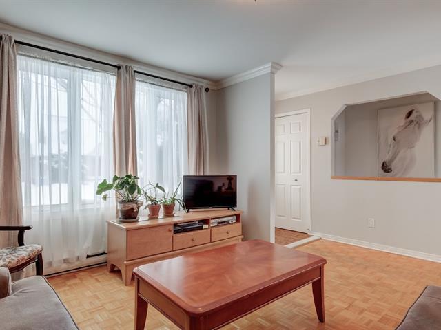 For sale: 17 Rue des Pélicans, Saint-Basile-le-Grand, Quebec J3N1L1 ...