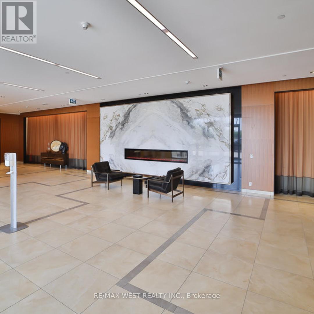 For rent: 501 - 17 ZORRA STREET, Toronto (Stonegate-Queensway), Ontario ...