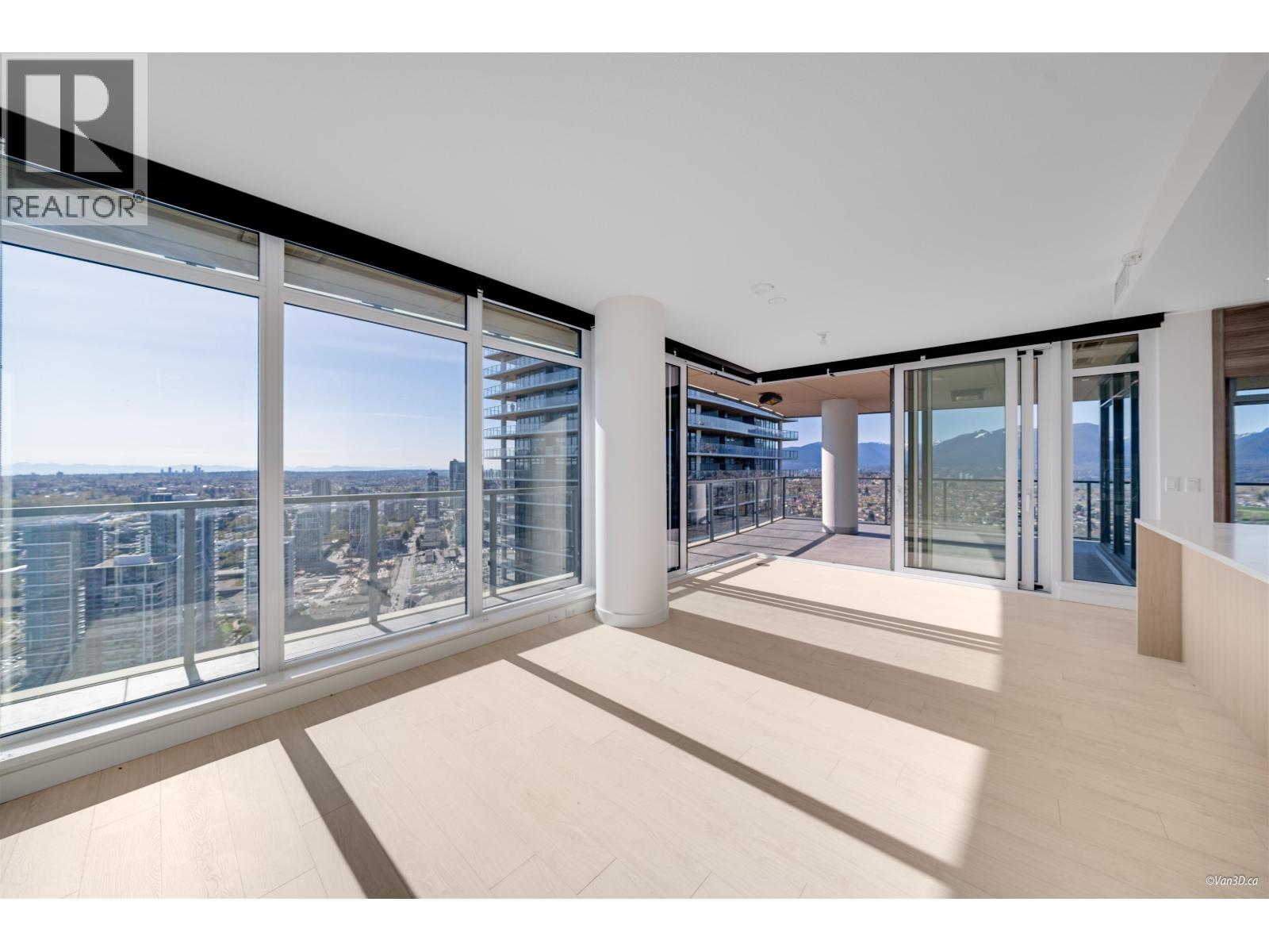 For sale: 4203 4890 LOUGHEED HIGHWAY, Burnaby, British Columbia V5C0N2 ...