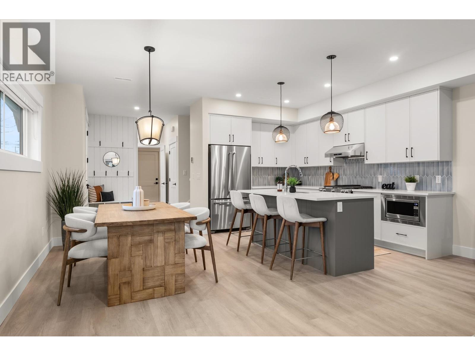 For sale: 3411 CHATHAM STREET, Richmond, British Columbia V7E2Y9 ...