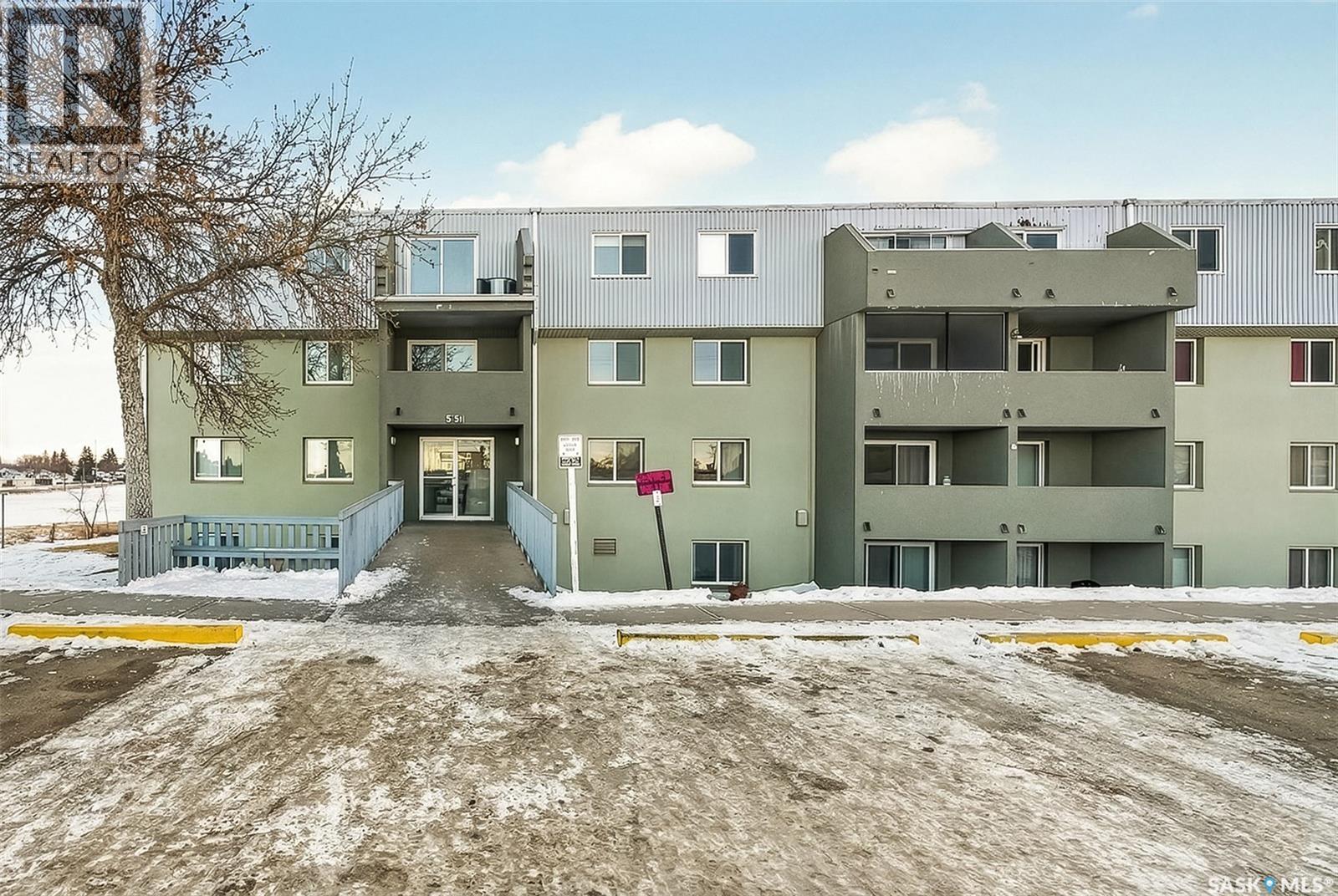 For sale: 103 550 Laurier STREET, Moose Jaw, Saskatchewan S6H6X6 ...