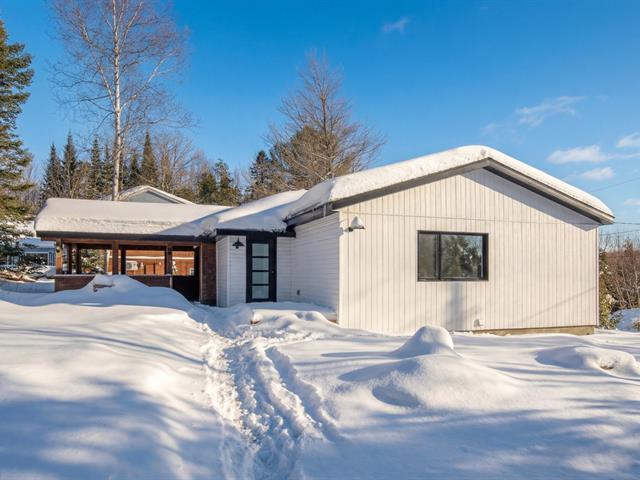 For sale: 260 Rue Duffy, Saint-Calixte, Quebec J0K1Z0 - 24471082 ...