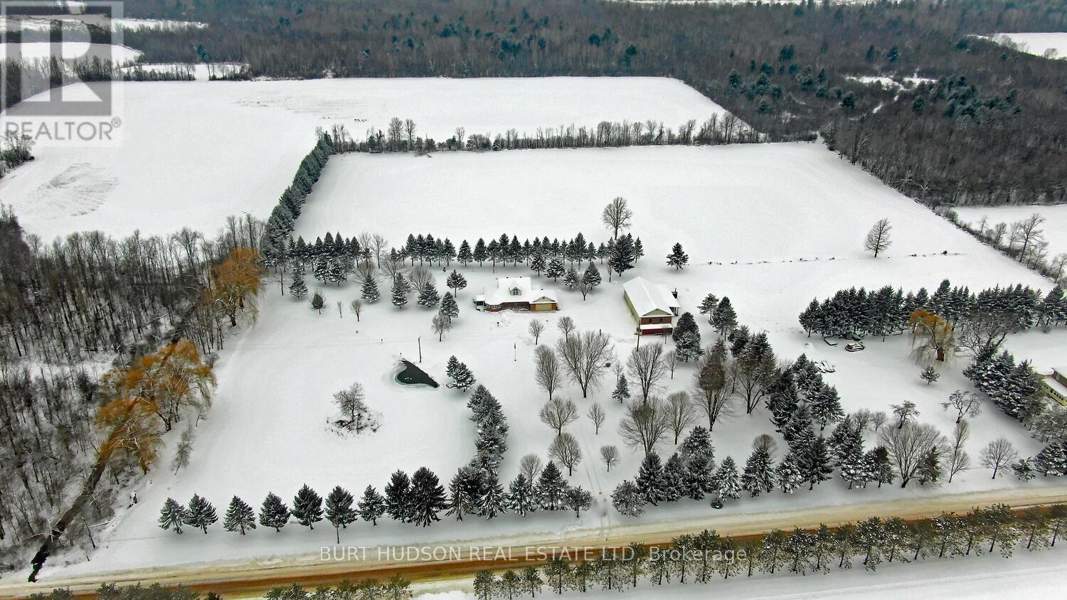 À vendre : 209 LAKE STREET, Front of Yonge, Ontario K0E1M0 - X12690928 ...