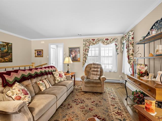 For sale: 416 Rue Bernard, Cowansville, Quebec J2K3W6 - 20744846 ...