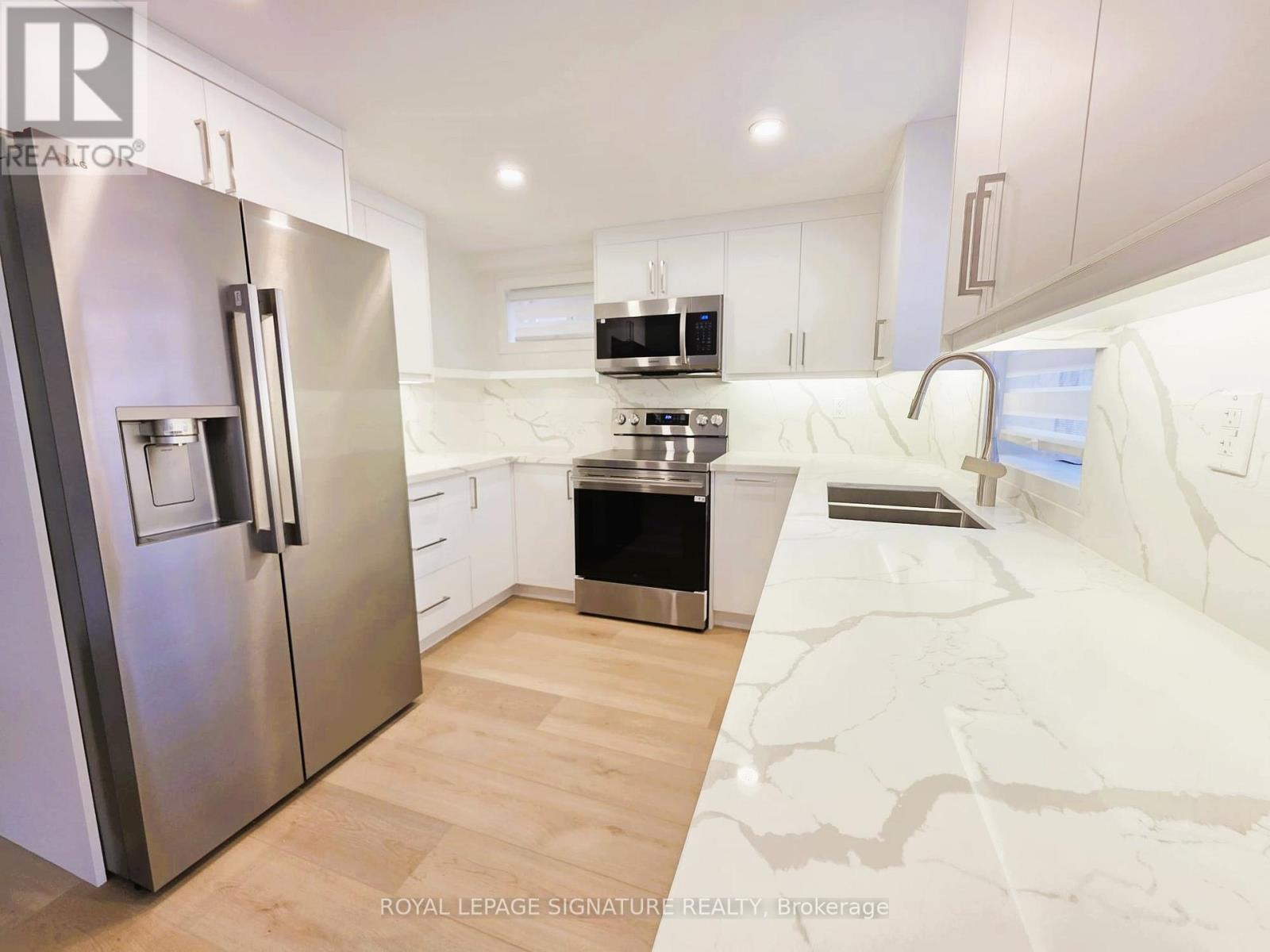 À louer : 29 CONCHITA STREET, Georgina (Keswick South), Ontario L4P0H4 ...