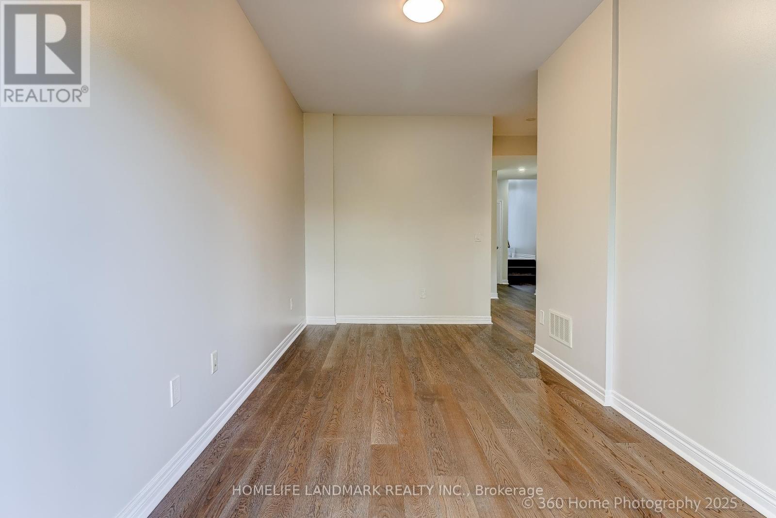 For sale: 57 LASKIN DRIVE, Vaughan (Patterson), Ontario L6A5A4 ...