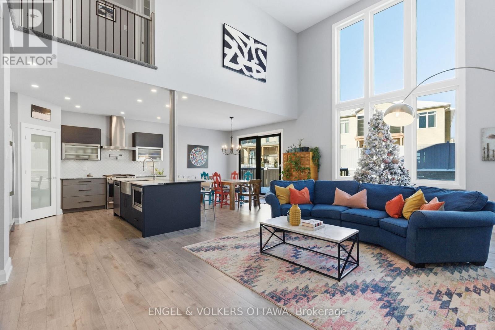 For sale: 640 MEADOWRIDGE CIRCLE, Ottawa, Ontario K0A1L0 - X12691600 ...