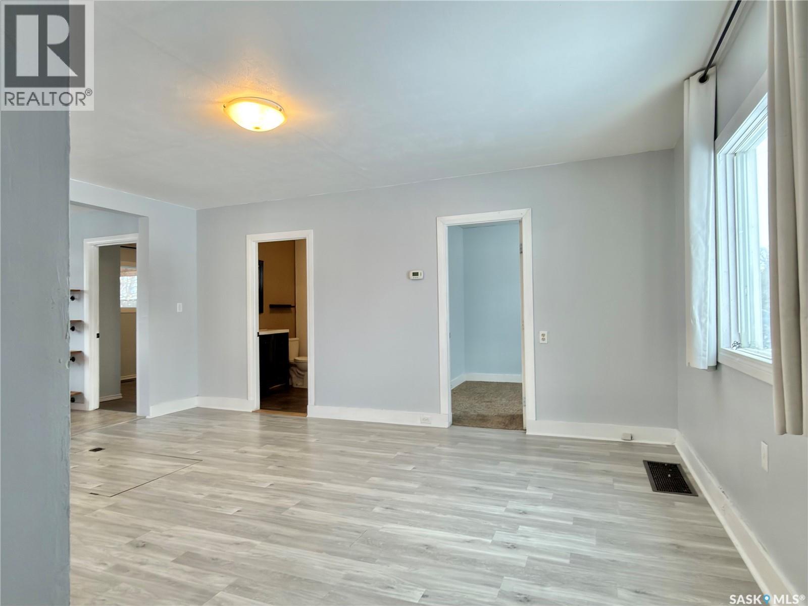 À vendre : 108 2nd STREET W, Delisle, Saskatchewan S0L0P0 - SK026723 ...