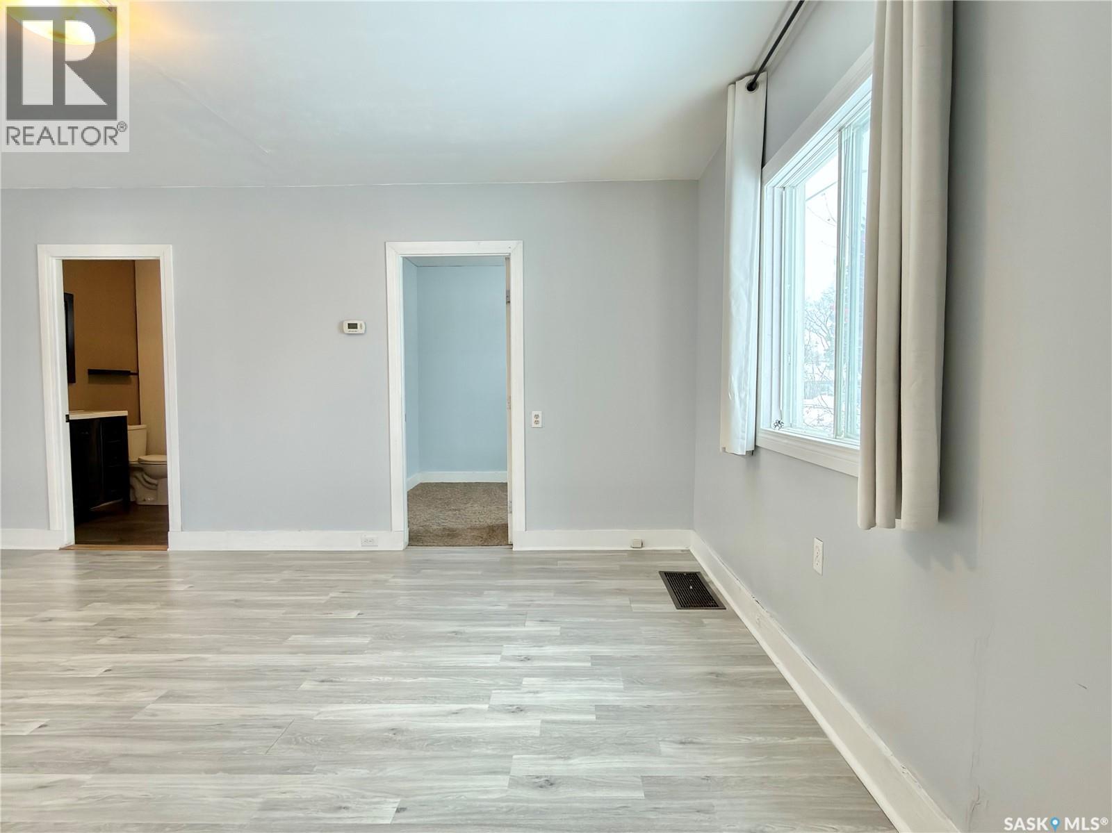 À vendre : 108 2nd STREET W, Delisle, Saskatchewan S0L0P0 - SK026723 ...