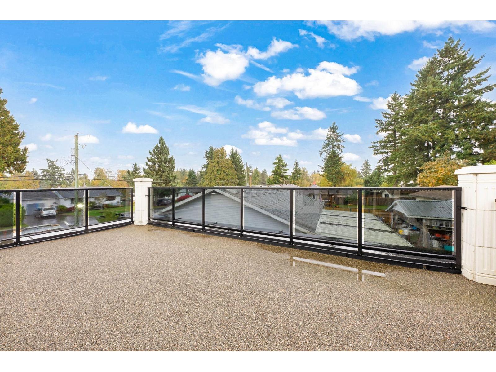 For sale: 10861 142A STREET, Surrey, British Columbia V3R3L4 - R3078803 ...