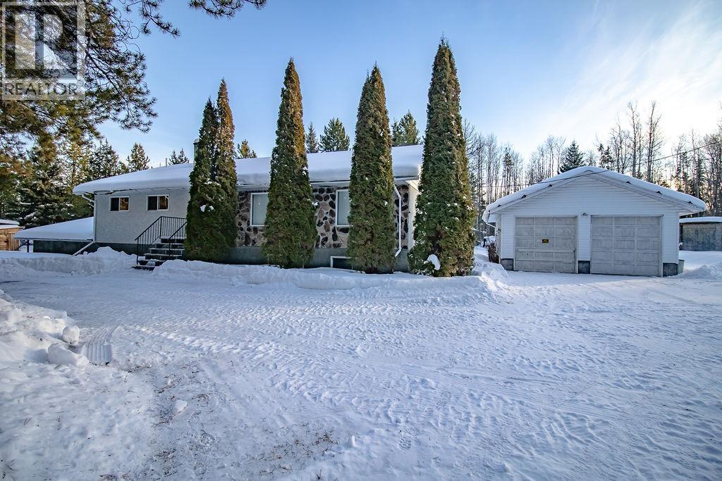 For sale: 11701 SOWCHEA ROAD, Fort St. James, British Columbia V0J1P0 - R3078941 | REALTOR.ca