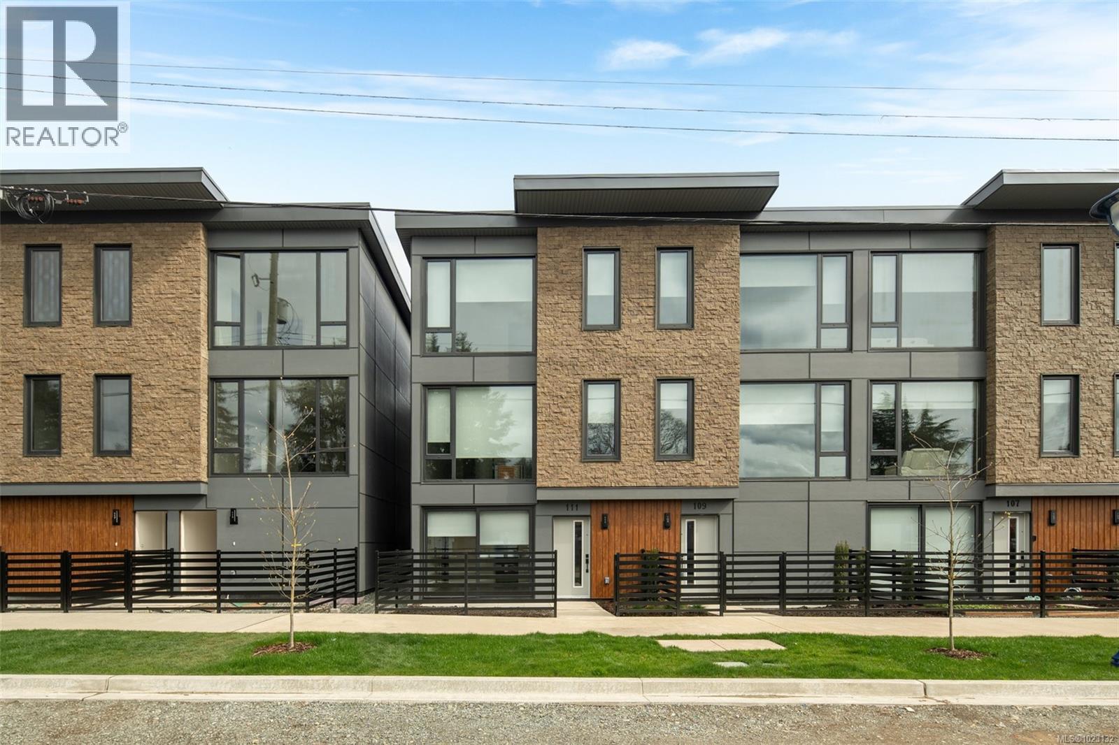 For sale: 117 2841 Knotty Pine Rd, Langford, British Columbia V9B3Z2 ...