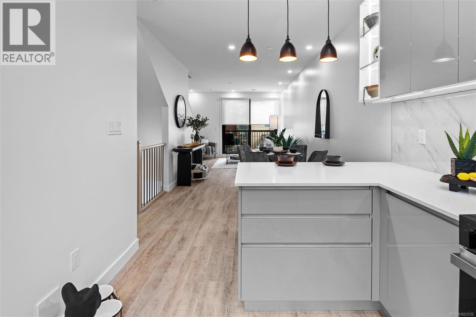 For sale: 117 2841 Knotty Pine Rd, Langford, British Columbia V9B3Z2 ...