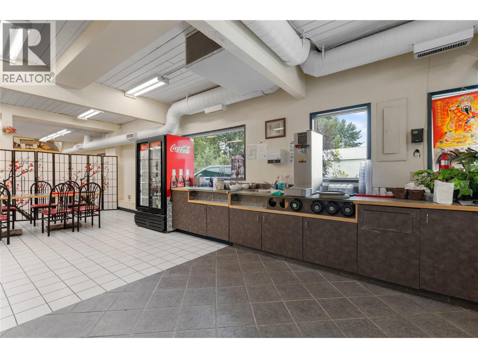 For sale: 1205 Trans Canada Highway, Golden, British Columbia V0A1H2 ...