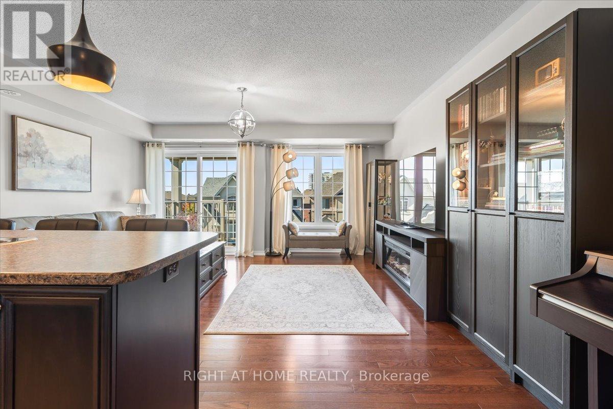 For sale: 11 - 149 ISAAC DEVINS BOULEVARD, Toronto (Humberlea-Pelmo ...