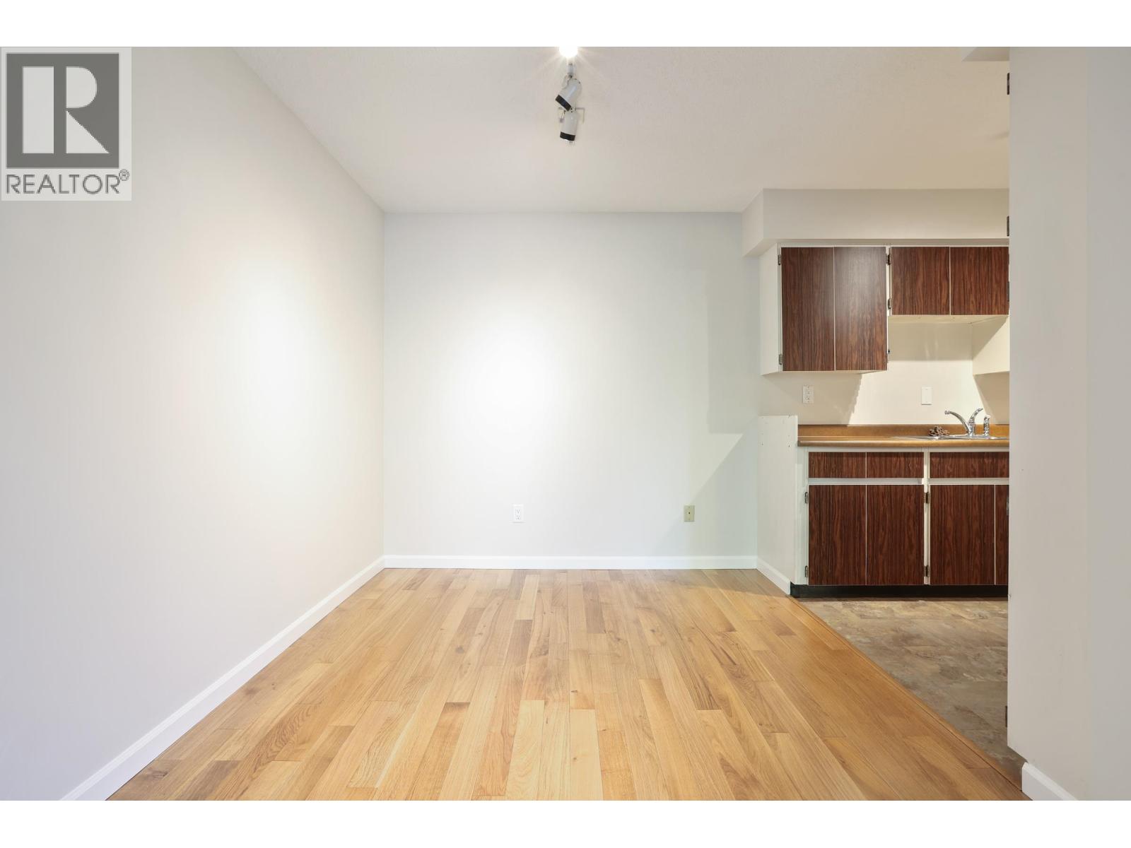 For sale: 410 1435 NELSON STREET, Vancouver, British Columbia V6G2Z3 ...