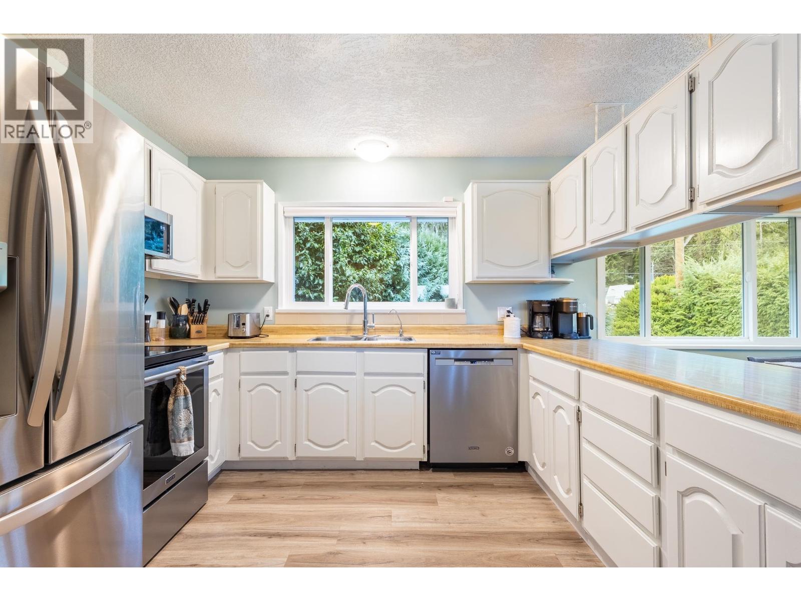 À vendre : 12873 DOGWOOD DRIVE, Madeira Park, Colombie-Britannique ...