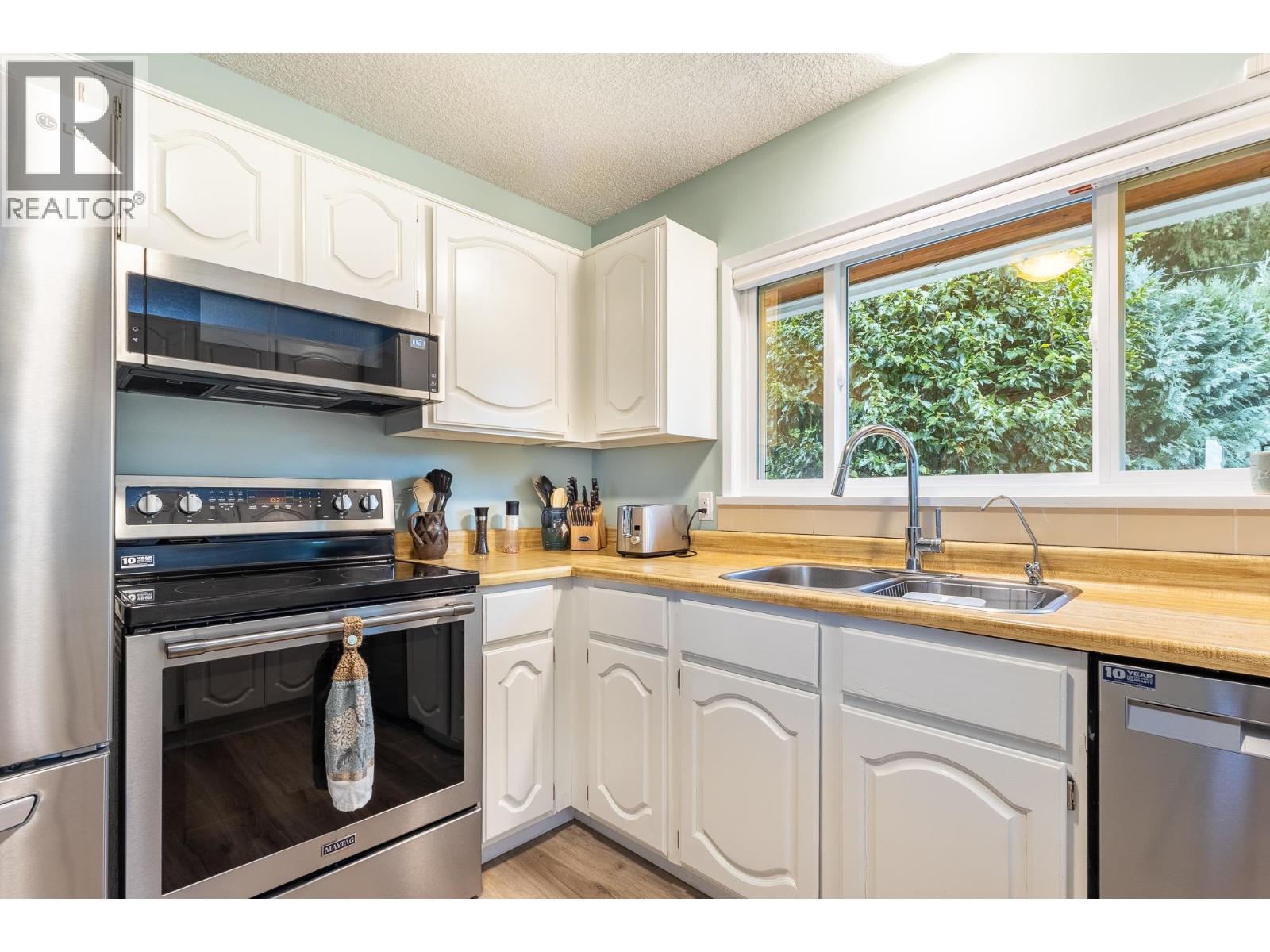 À vendre : 12873 DOGWOOD DRIVE, Madeira Park, Colombie-Britannique ...